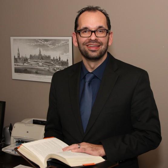 Chris Nunn - MHN Lawyers